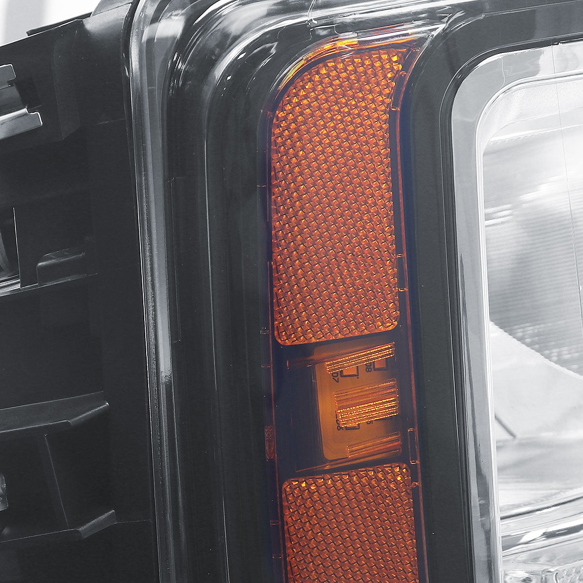 FAROL PRINCIPAL SC NTG 2019 SERIE 6 L/D - 2379893 é na Trucão Auto ...